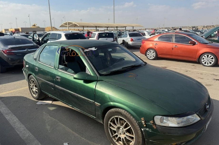Vectra Opel 1997 Cairo Dark green 6895300 - Car for sale : Hatla2ee