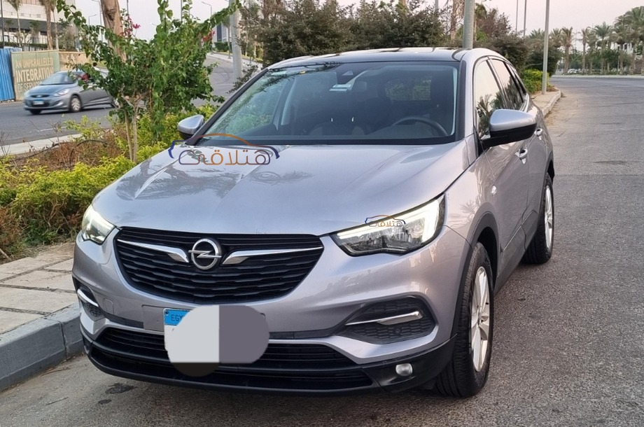 Grandland Opel 2018 Madinaty Silver 6896467 - Car for sale : Hatla2ee
