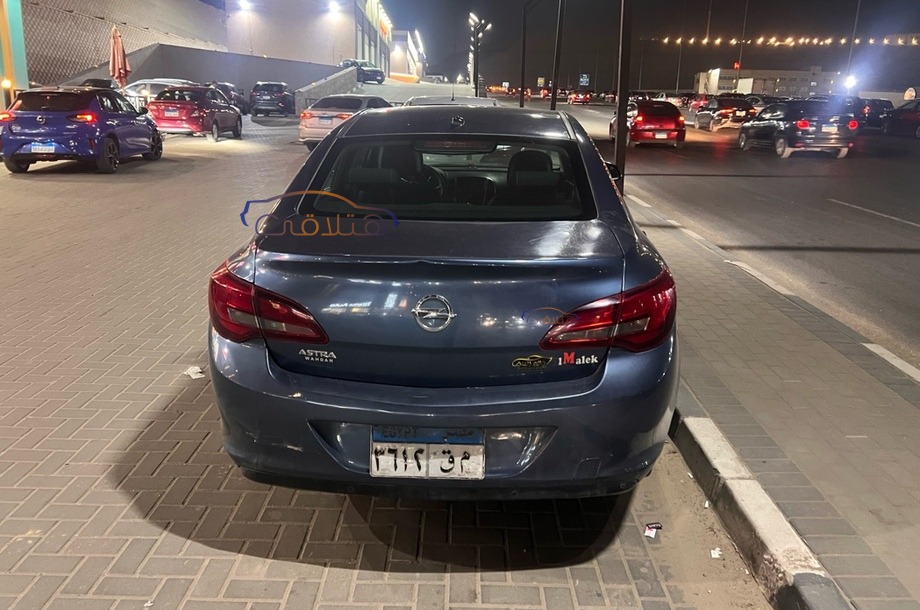 Astra Opel Tagamo3 - New Cairo Dark blue 6897810 - Car for sale : Hatla2ee