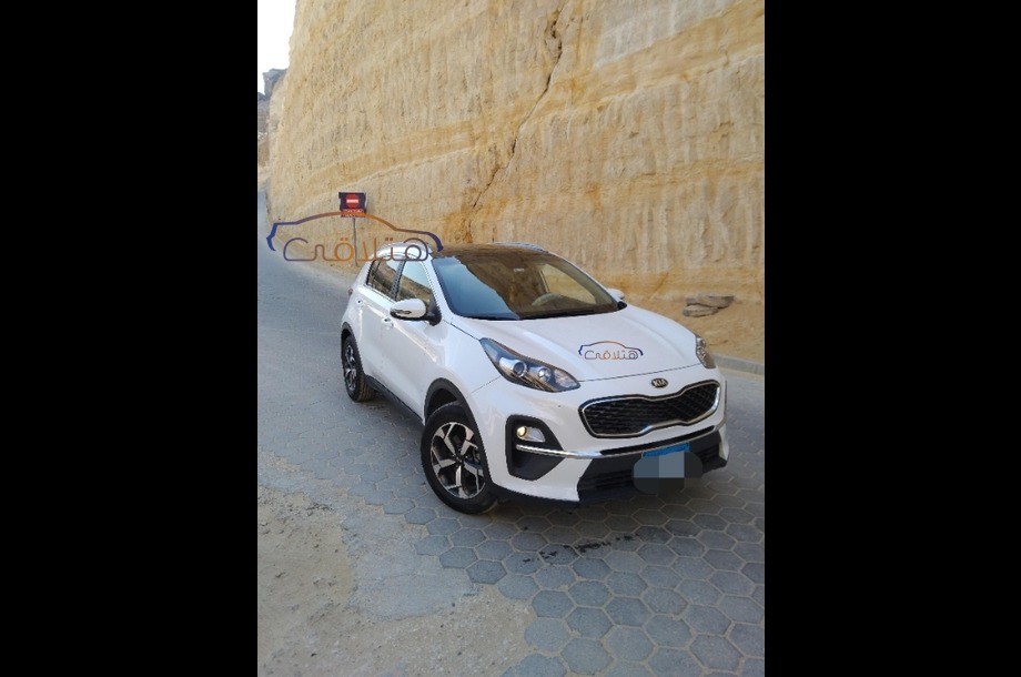 Sportage Kia 2022 Mokattam White 6898273 - Car for sale : Hatla2ee
