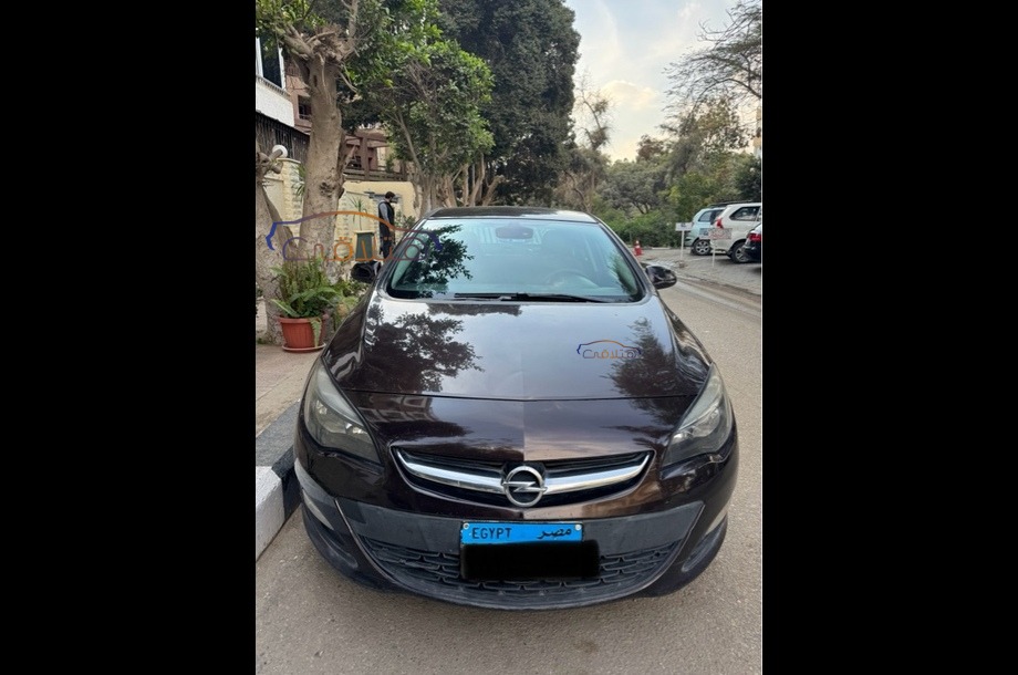 Astra Opel Maadi Dark red 6898387 - Car for sale : Hatla2ee