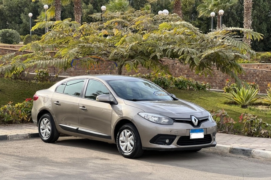 Fluence Renault 2015 Nasr city Gold 6902402 - Car for sale : Hatla2ee