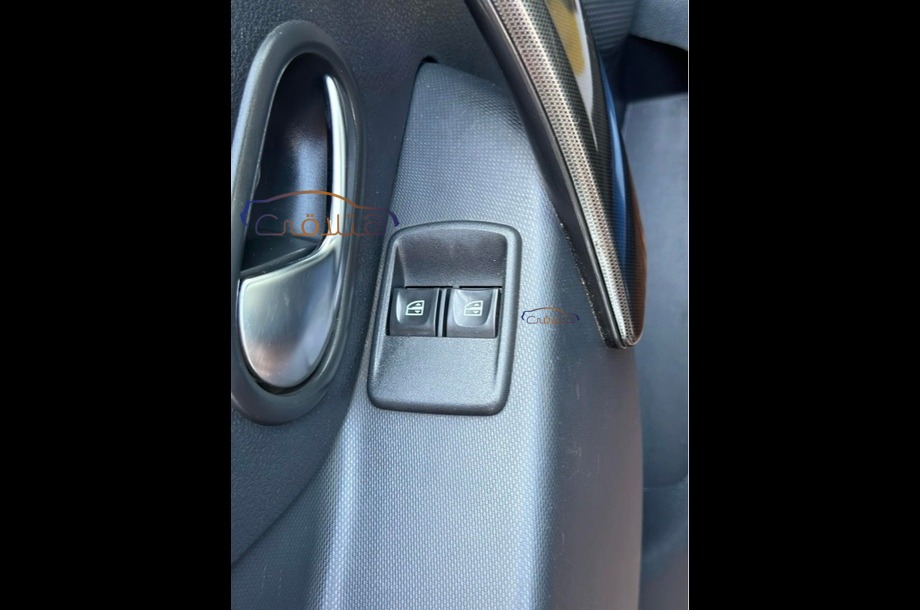 Sandero Step Way Renault 2019 Faiyum Blue 6904237 - Car for sale : Hatla2ee