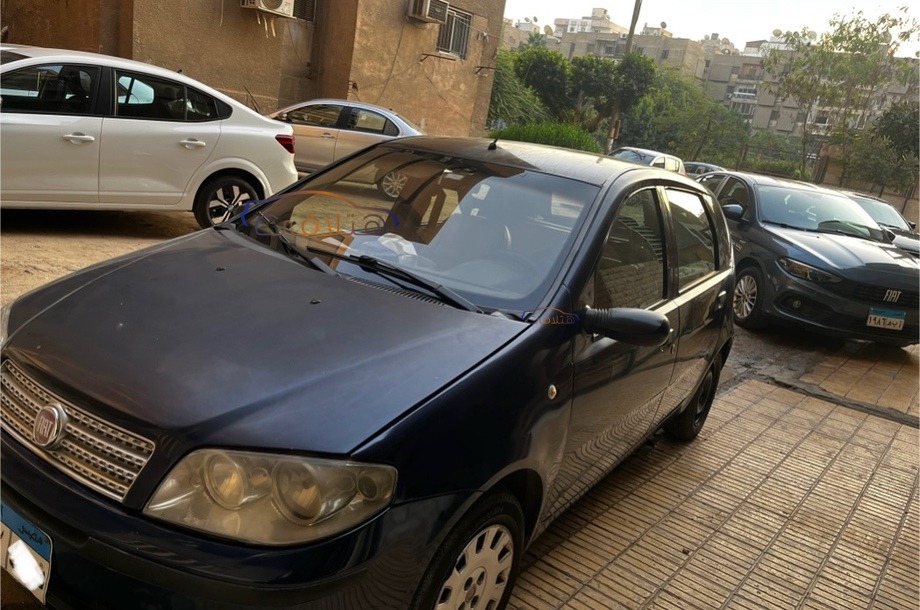 Punto Fiat 2010 Sheraton Dark blue 6906296 - Car for sale : Hatla2ee