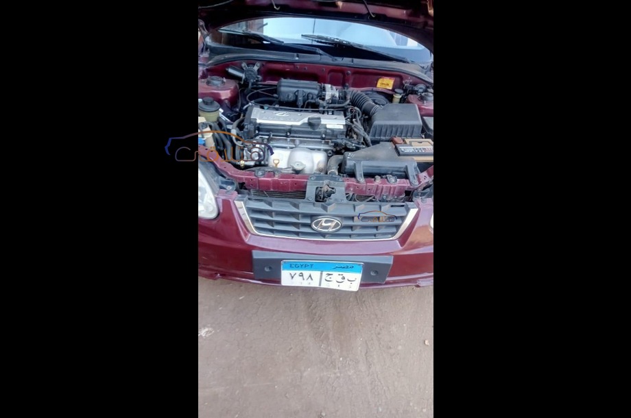 Verna Hyundai 2010 Monufia Dark red 6906704 - Car for sale : Hatla2ee