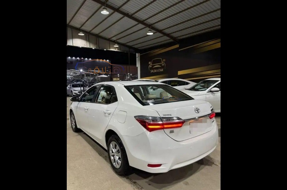 Corolla Toyota 2018 Jeddah White 6908699 - Car for sale : Hatla2ee
