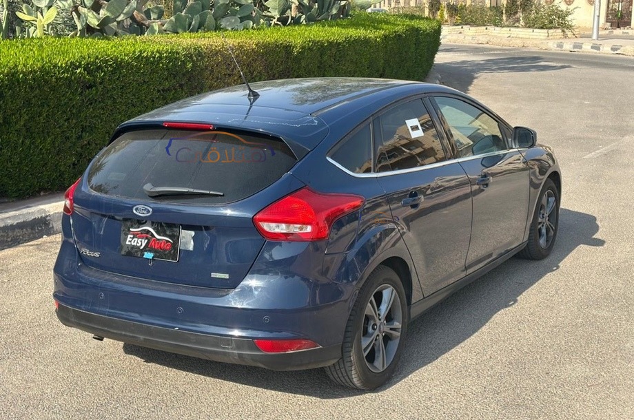 Focus Ford 2017 Nasr city Dark blue 6910161 - Car for sale : Hatla2ee