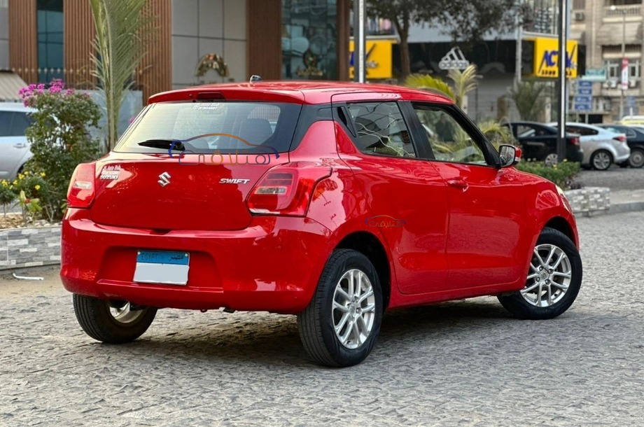 Swift Suzuki 2021 Cairo Red 6910667 - Car for sale : Hatla2ee