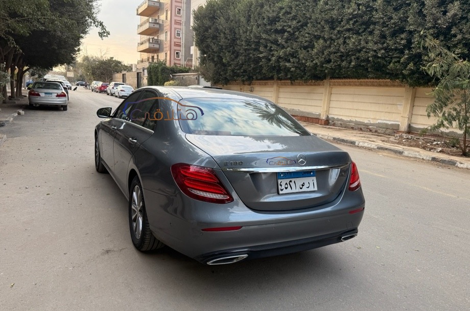 E 180 Mercedes 2019 Mokattam Dark grey 6912014 - Car for sale : Hatla2ee