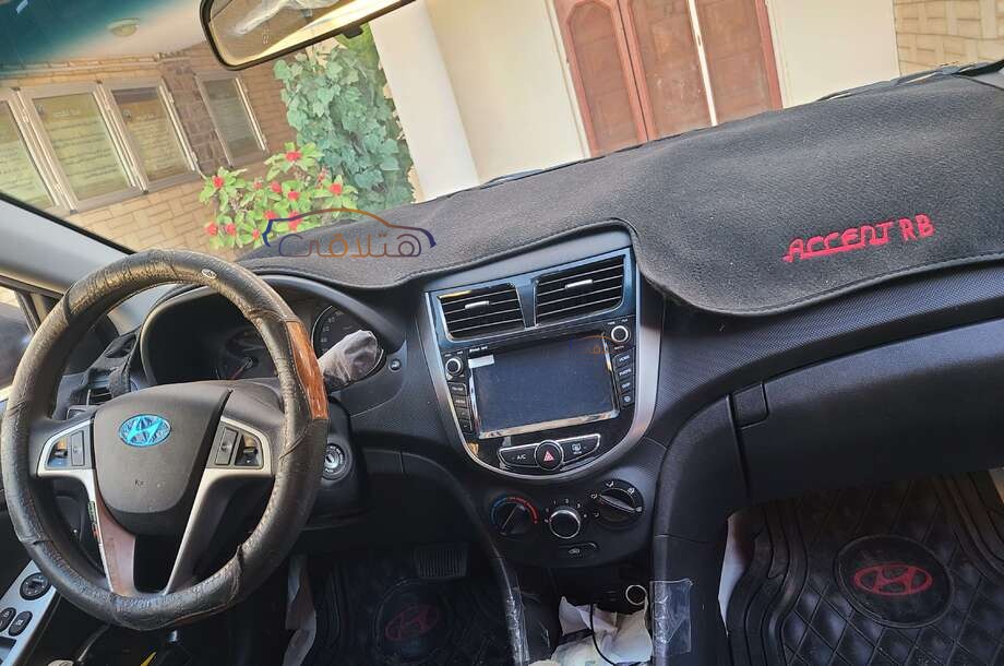 Accent RB Hyundai 2025 Heliopolis Gray 6913355 - Car for sale : Hatla2ee