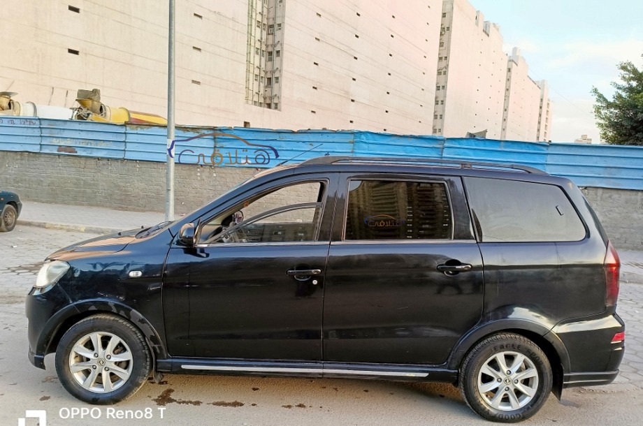 Glory 330 DFSK 2016 Alexandria Black 6915325 - Car for sale : Hatla2ee