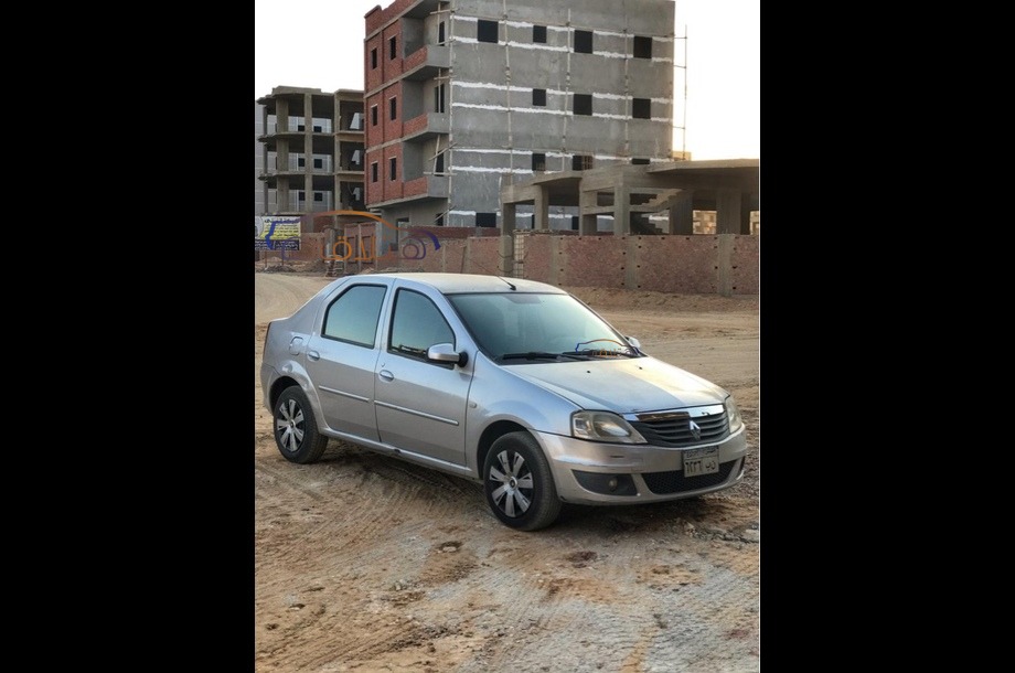 Logan Renault 2013 6 October Silver 6916664 - Car for sale : Hatla2ee