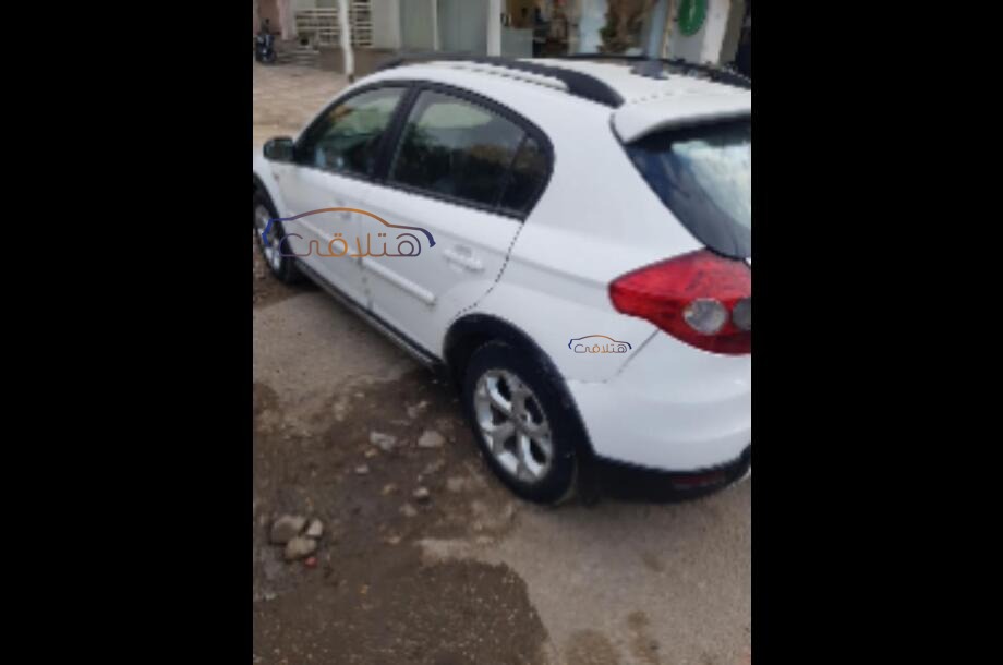 FRV Cross Brilliance 2015 Nasr city White 6917470 - Car for sale : Hatla2ee