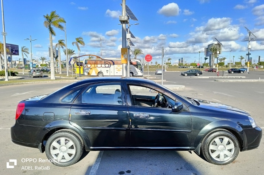 Optra Chevrolet 2011 Alexandria Black 6917628 - Car for sale : Hatla2ee