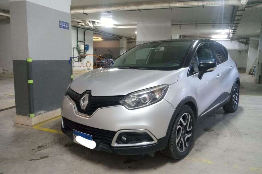 Captur Renault 2017 Mokattam Silver 6919584 - Car for sale : Hatla2ee