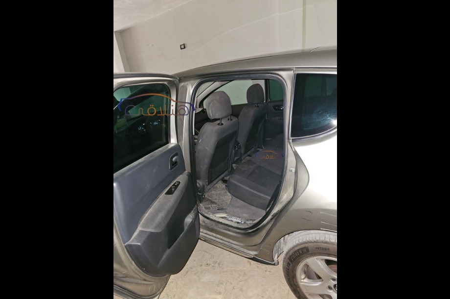 3008 Peugeot 2017 Mokattam Gold 6919589 - Car for sale : Hatla2ee