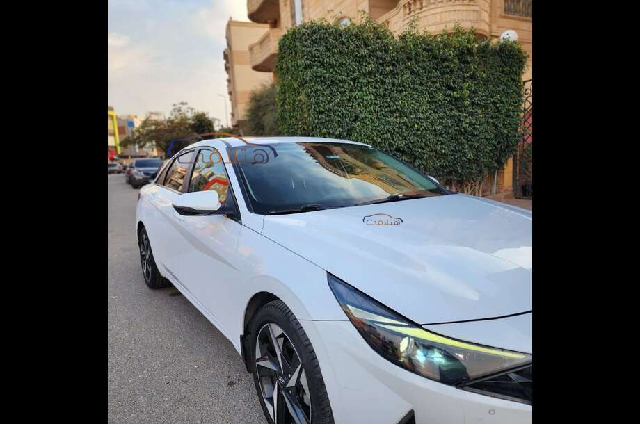 Elantra CN7 Hyundai 2021 Tagamo3 - New Cairo White 6923065 - Car for sale : Hatla2ee