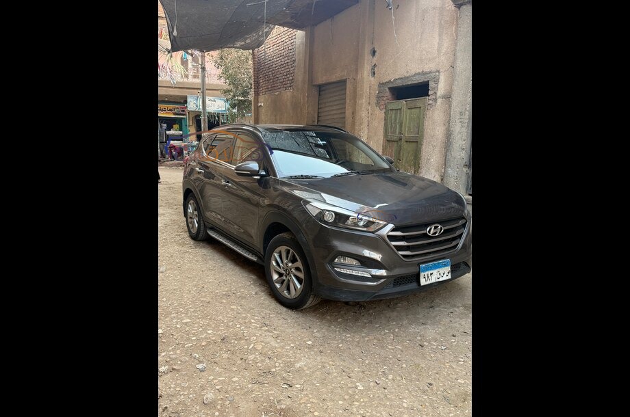 Tucson Hyundai 2017 Faiyum Brown 6923135 - Car for sale : Hatla2ee
