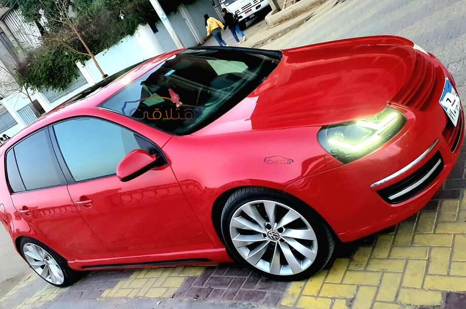 Golf 5 Volkswagen 2009 Sohag Red 6923447 - Car for sale : Hatla2ee