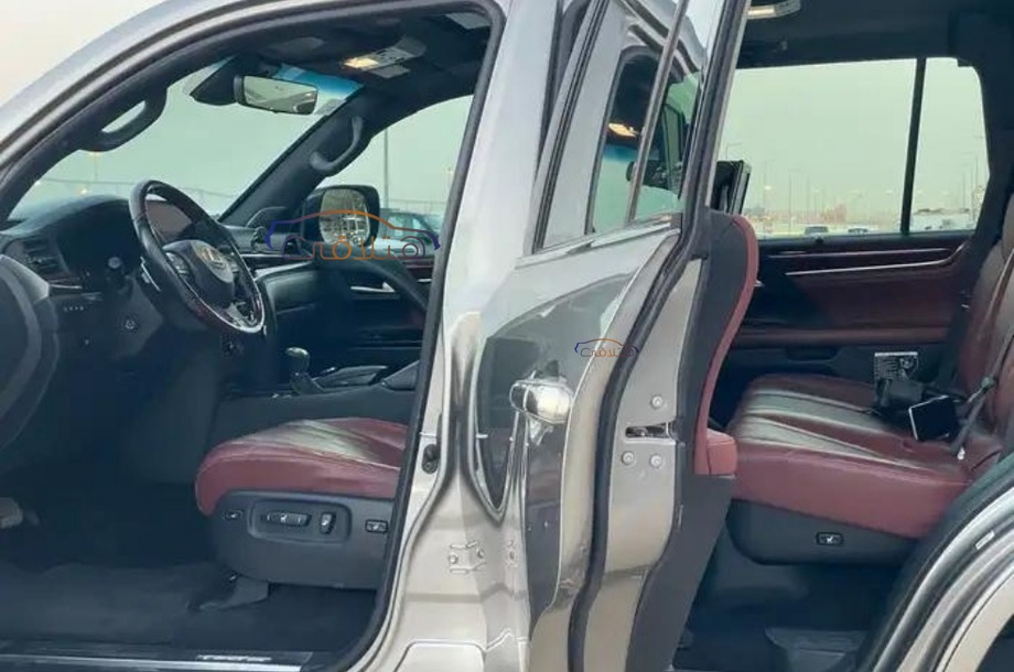 LX 570 Lexus 2016 Mecca Dark grey 6924242 - Car for sale : Hatla2ee