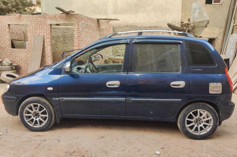Matrix Hyundai 2004 Abu Kabir Dark blue 6924729 - Car for sale : Hatla2ee