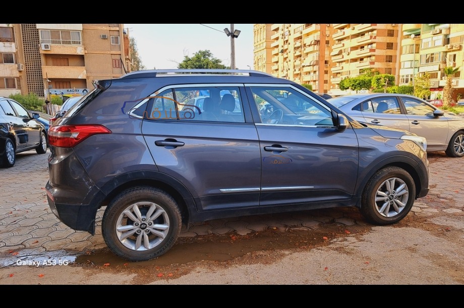 Creta Hyundai 2017 Nasr city Gray 6925235 - Car for sale : Hatla2ee