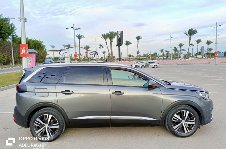 5008 Peugeot 2020 Alexandria Dark grey 6925252 - Car for sale : Hatla2ee
