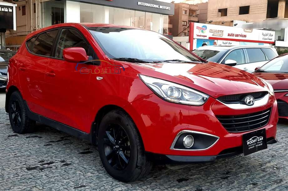IX 35 Hyundai 2016 Maadi Red 6925651 - Car for sale : Hatla2ee