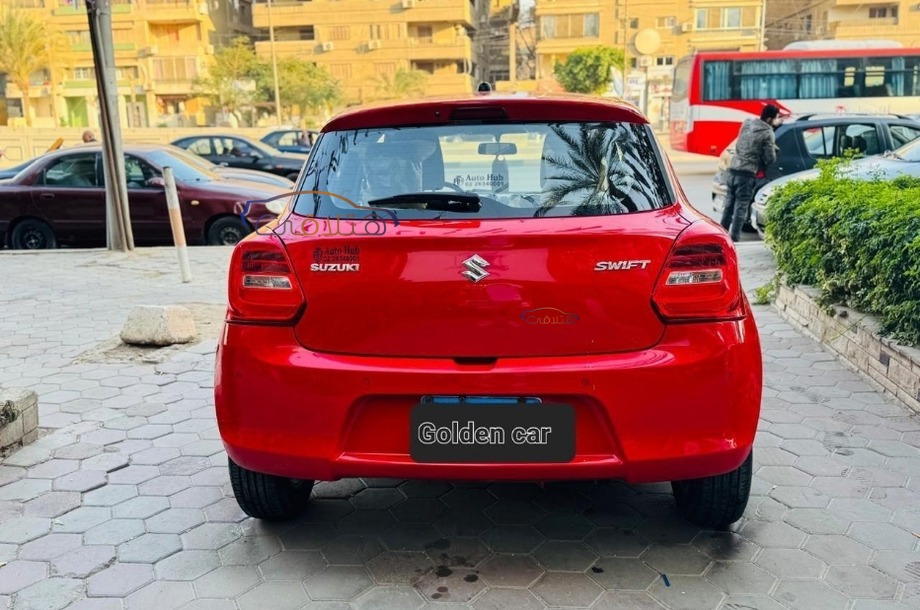Swift Suzuki 2022 Heliopolis Red 6926758 - Car for sale : Hatla2ee