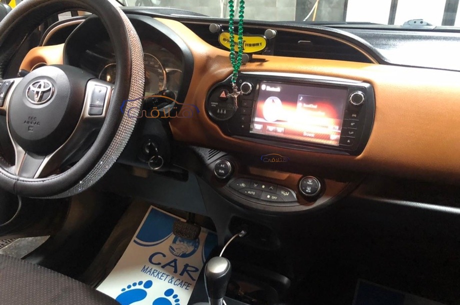 Yaris Toyota 2015 Pyramids Gardens Gray 6927874 - Car for sale : Hatla2ee