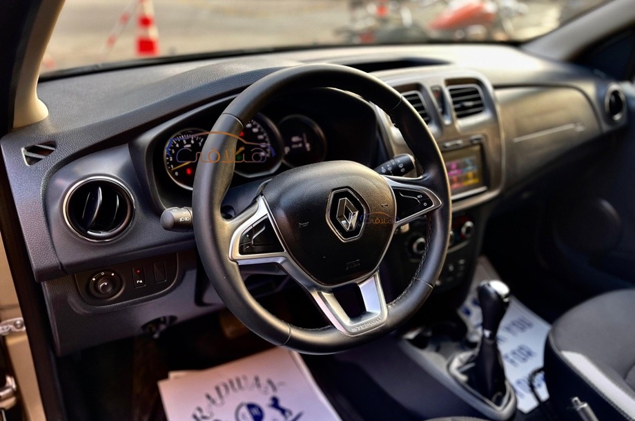 Sandero Step Way Renault 2021 Cairo Bronze 6928249 - Car for sale ...