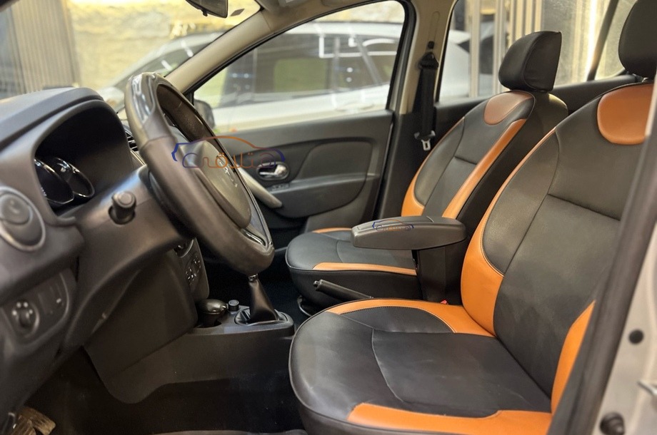 Sandero Step Way Renault 2016 Mansoura Silver 6928930 - Car for sale ...