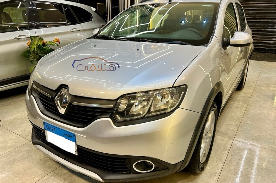 Sandero Step Way Renault 2016 Mansoura Silver 6928930 - Car for sale ...