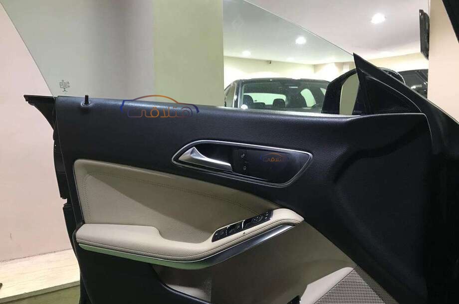 CLA 180 Mercedes 2018 Mohandessin Blue 6929711 - Car for sale : Hatla2ee