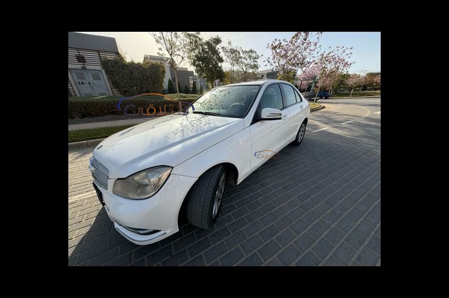 C 180 Mercedes 2013 Cairo White 6934687 - Car for sale : Hatla2ee