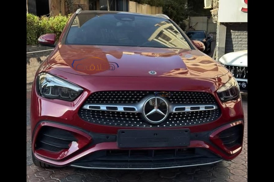 GLA 200 Mercedes 2024 Cairo Dark red 6935082 - Car for sale : Hatla2ee