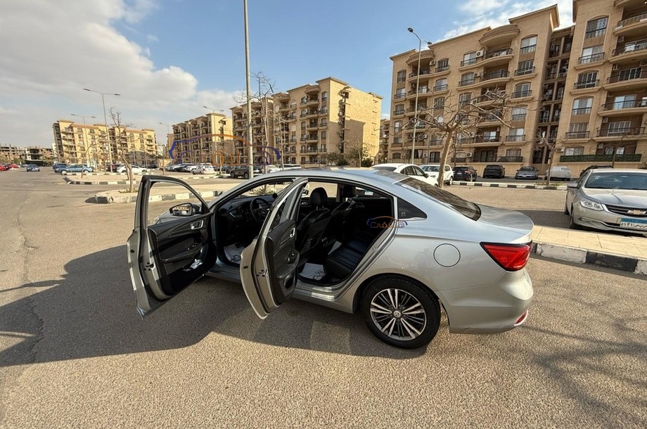 5 MG 2021 Tagamo3 - New Cairo Silver 6935190 - Car for sale : Hatla2ee