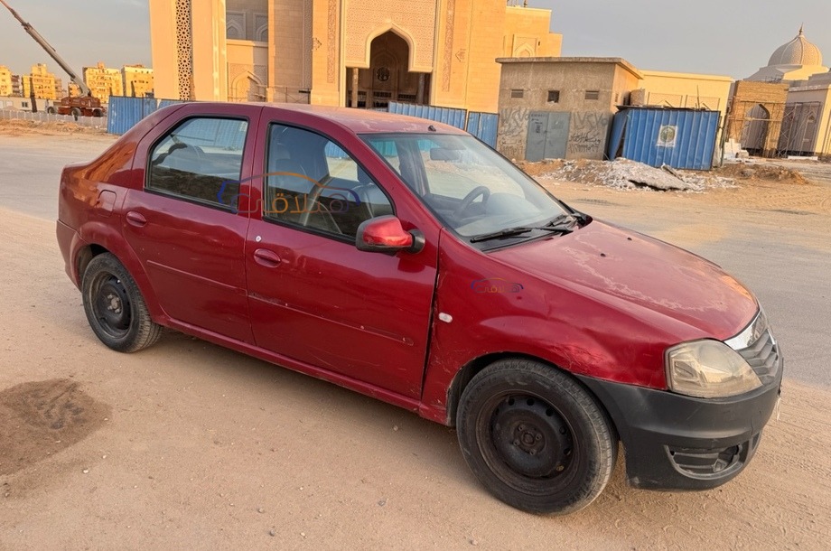 Logan Renault 2013 Mokattam Dark red 6937014 - Car for sale : Hatla2ee