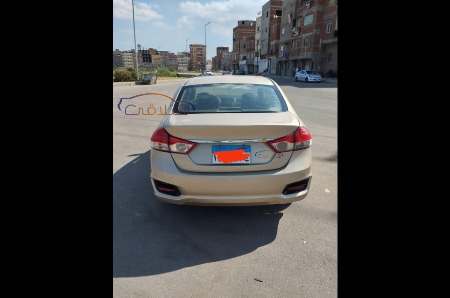 Ciaz Suzuki 2015 Damietta Gold 6940597 - Car for sale : Hatla2ee