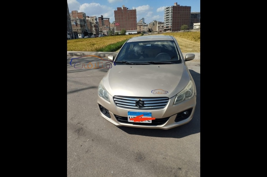 Ciaz Suzuki 2015 Damietta Gold 6940597 - Car for sale : Hatla2ee