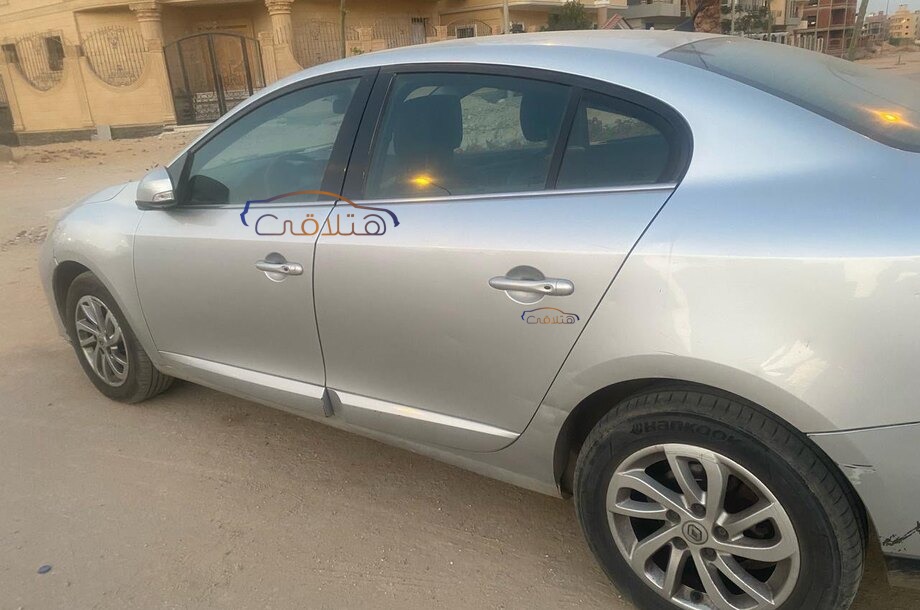 Fluence Renault 2015 6 October Silver 6940713 - Car for sale : Hatla2ee