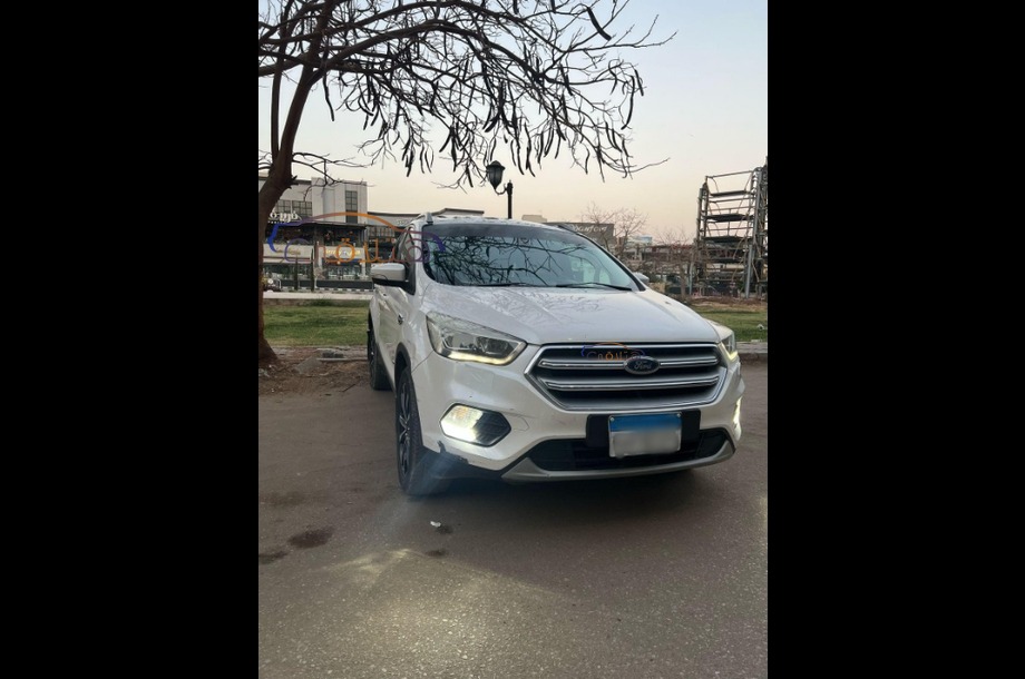 Kuga Ford 2018 Cairo White 6942288 - Car for sale : Hatla2ee