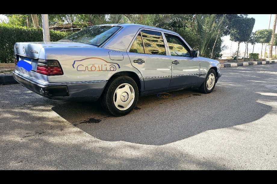 230 Mercedes 1985 Maadi Cyan 6943264 - Car for sale : Hatla2ee