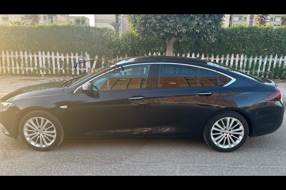 Insignia Opel 2019 Mokattam Dark blue 6946258 - Car for sale : Hatla2ee