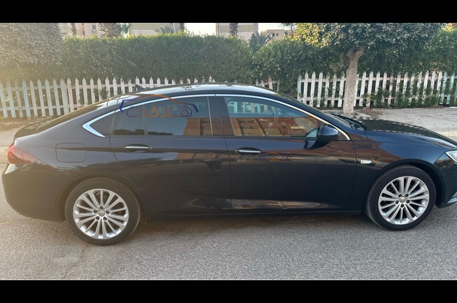 Insignia Opel 2019 Mokattam Dark blue 6946258 - Car for sale : Hatla2ee