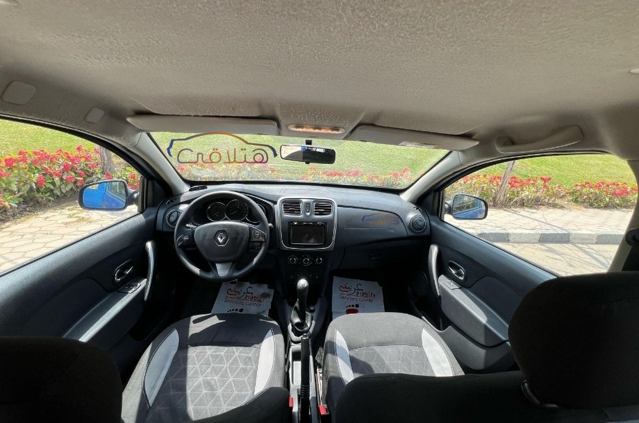 Sandero Step Way Renault 2015 Nasr city Blue 6949833 - Car for sale : Hatla2ee