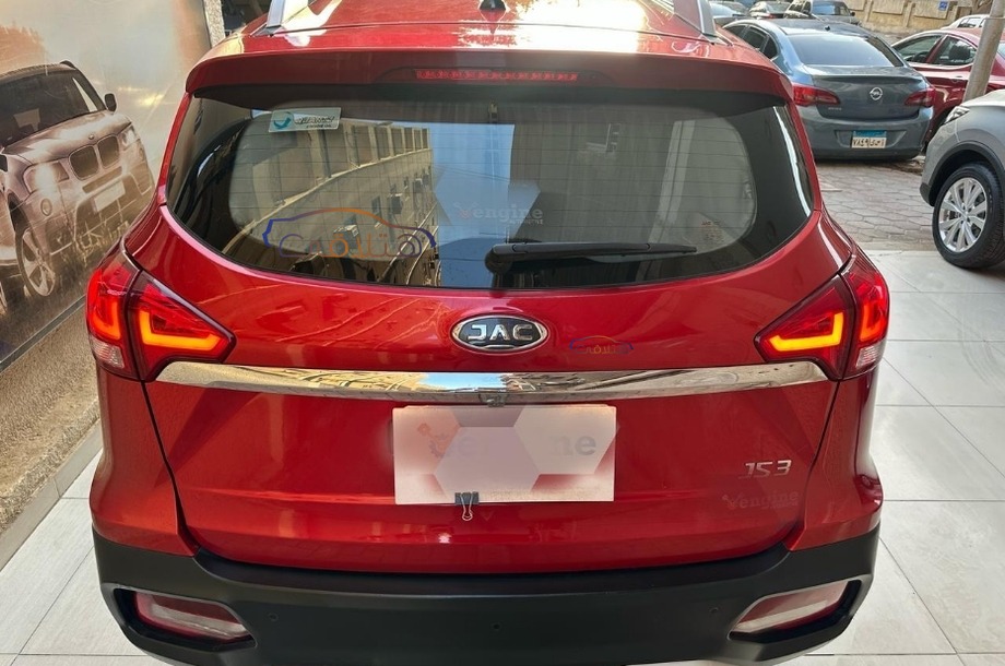JS3 Jac 2022 Cairo Red 6950551 - Car for sale : Hatla2ee