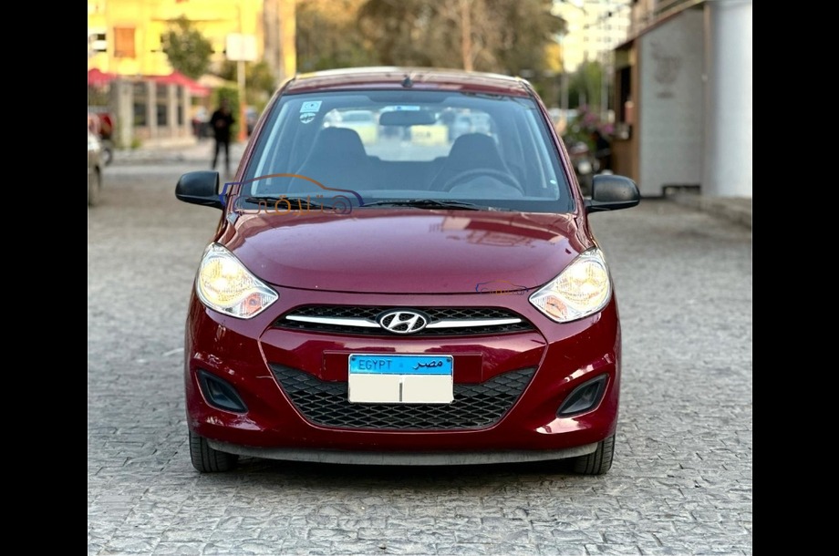 I10 Hyundai 2017 Cairo Dark red 6950712 - Car for sale : Hatla2ee