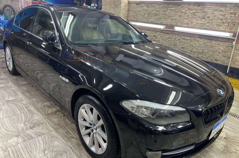 528 BMW 2011 Heliopolis Black 6952547 - Car for sale : Hatla2ee
