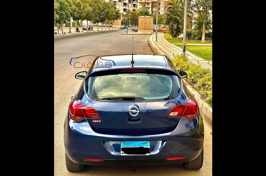 Astra Opel 2012 Madinaty Blue 6952723 - Car for sale : Hatla2ee